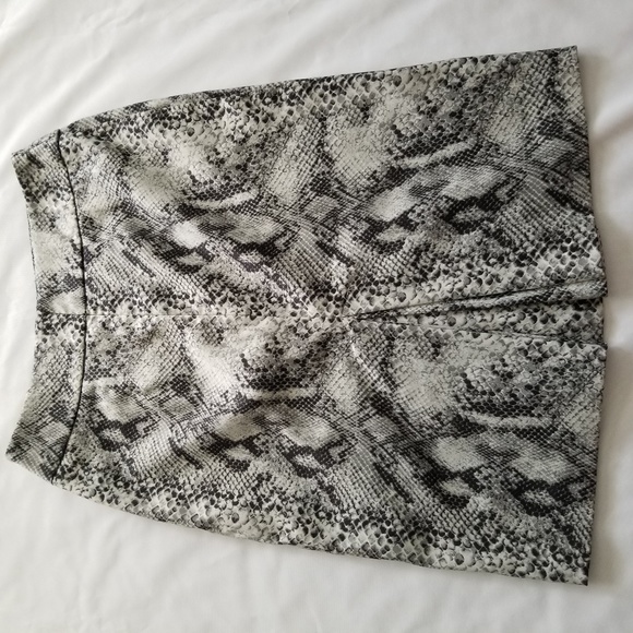 New York & Company | Skirts | New York And Company Pencil Skirt Animal ...